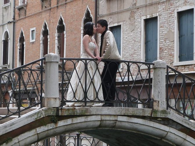The Ultimate Guide to Italian Wedding Traditions | | TopWeddingSites.com