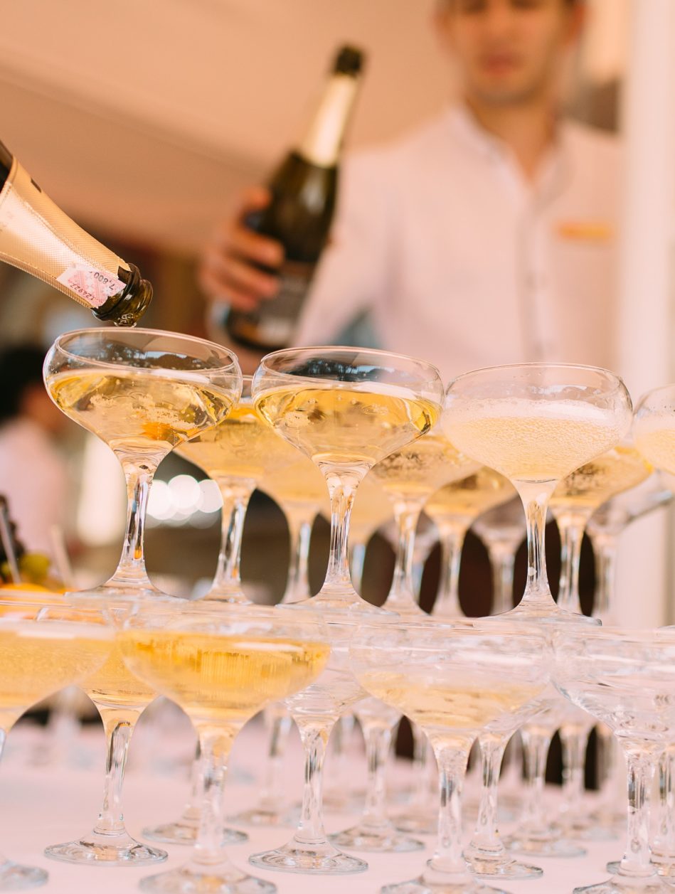 Complete Guide to Wedding Speeches & Toasts | TopWeddingSites.com