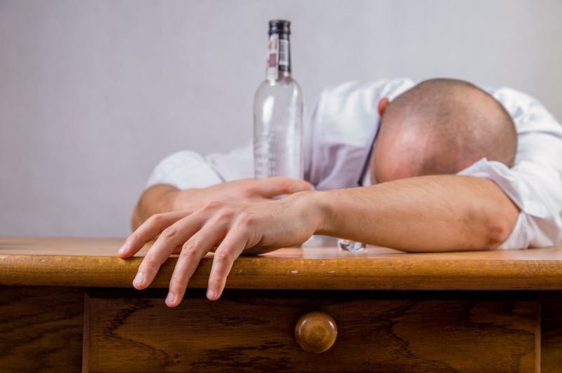 Tips For Dealing With An Overly-Intoxicated Wedding Guest